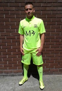New Southend United Kit 2015-16 Nike Southend Shirts 15-16 Home Away ...